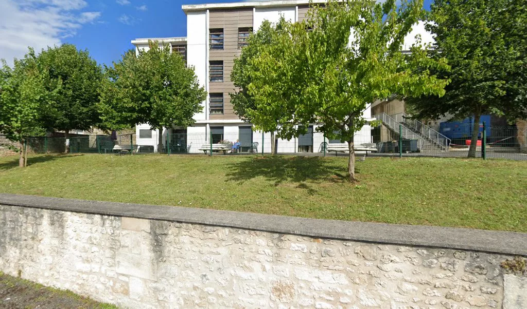 Ehpad Korian Marie d'Albret - avis maison de retraite à Pons, 17800