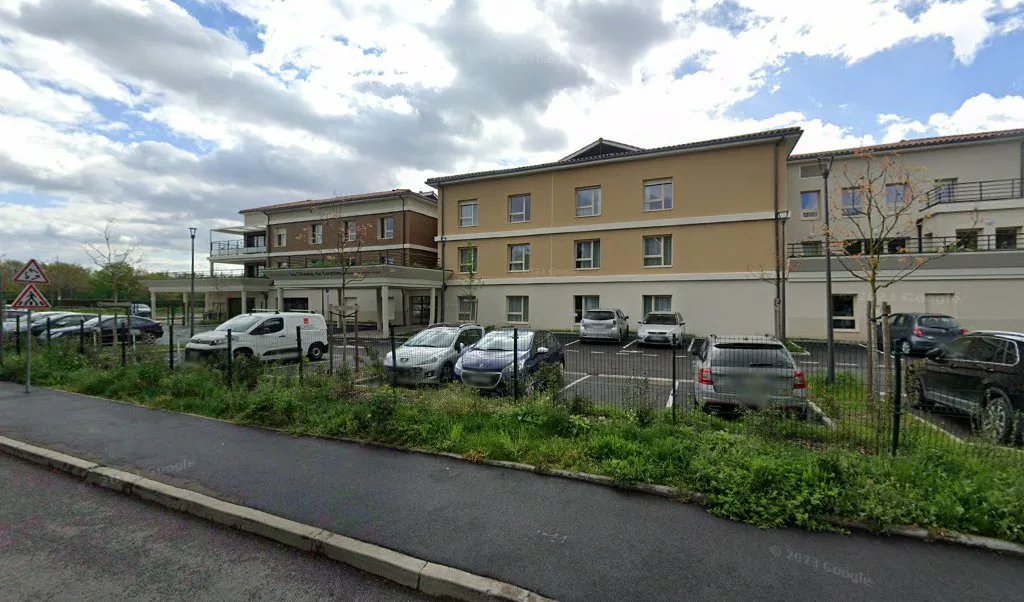 Ehpad Résidence du Champ de Courses - avis maison de retraite à 04 72 ...