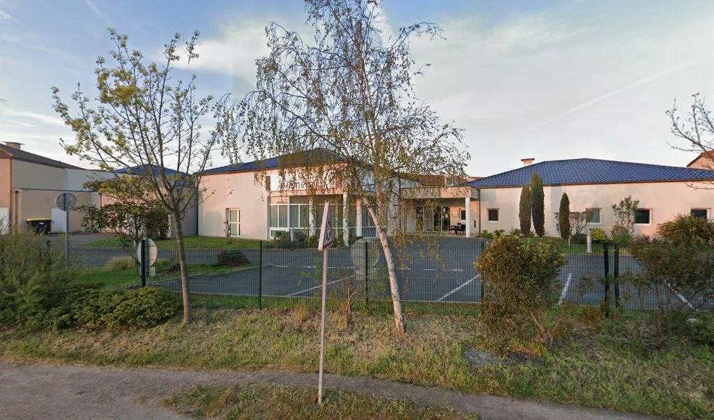 EMERA - EHPAD Le Logis des Olonnes - avis maison de retraite à Les ...