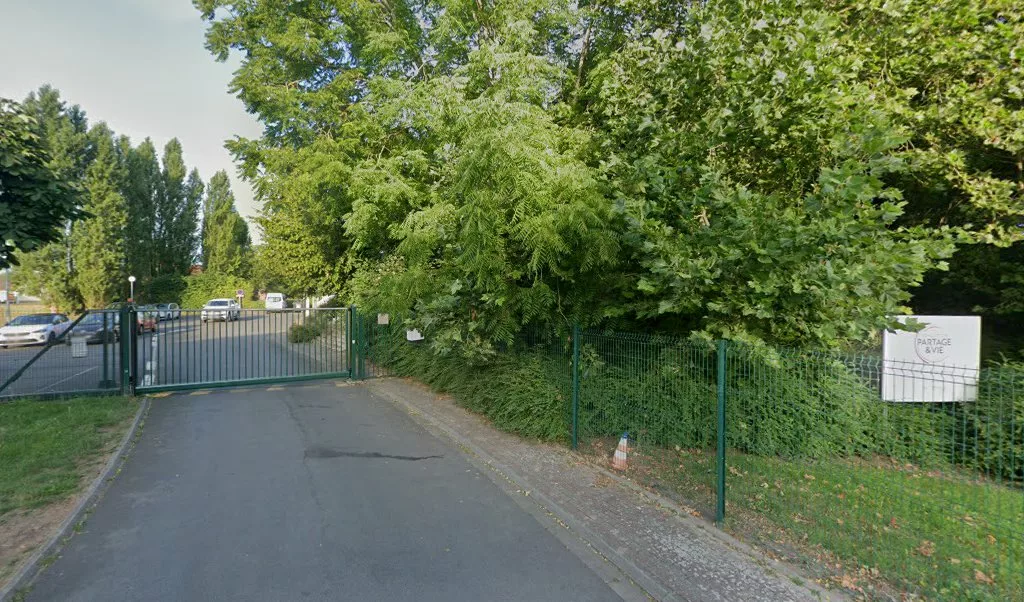 Fondation Partage et Vie - EHPAD Le Château - Écaillon - avis maison de ...