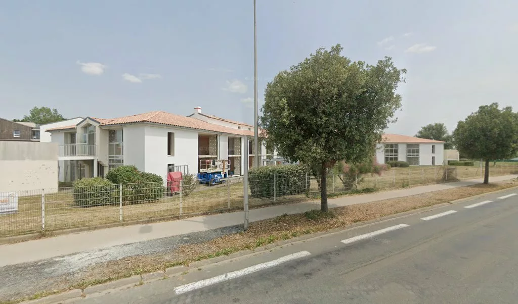 Résidence Louis Caiveau - avis maison de retraite à Saint-Hilaire-de ...