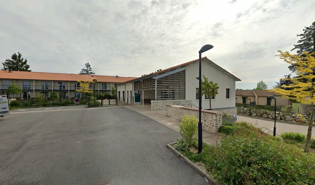 Résidence Manga La Vergne - avis maison de retraite à Secondigny, 79130